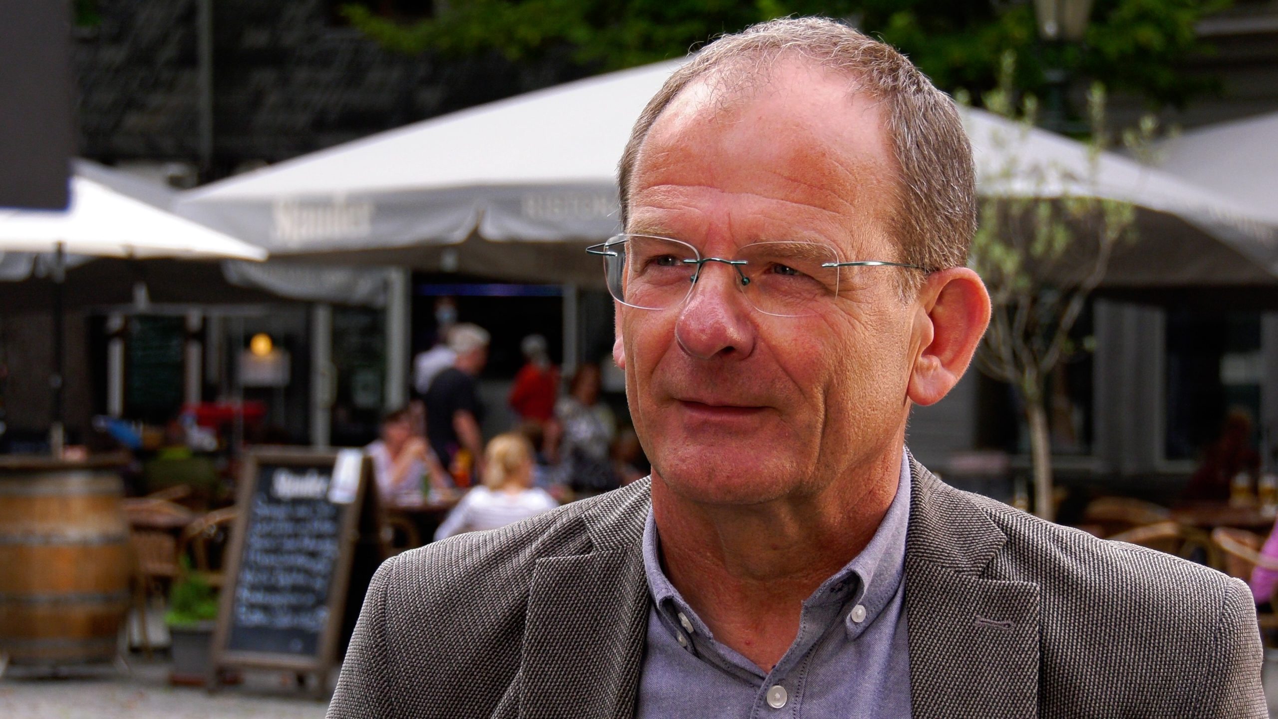 ACHIM PAAS LEGT ÄMTER NIEDER – EIN URGESTEIN VERABSCHIEDET SICH