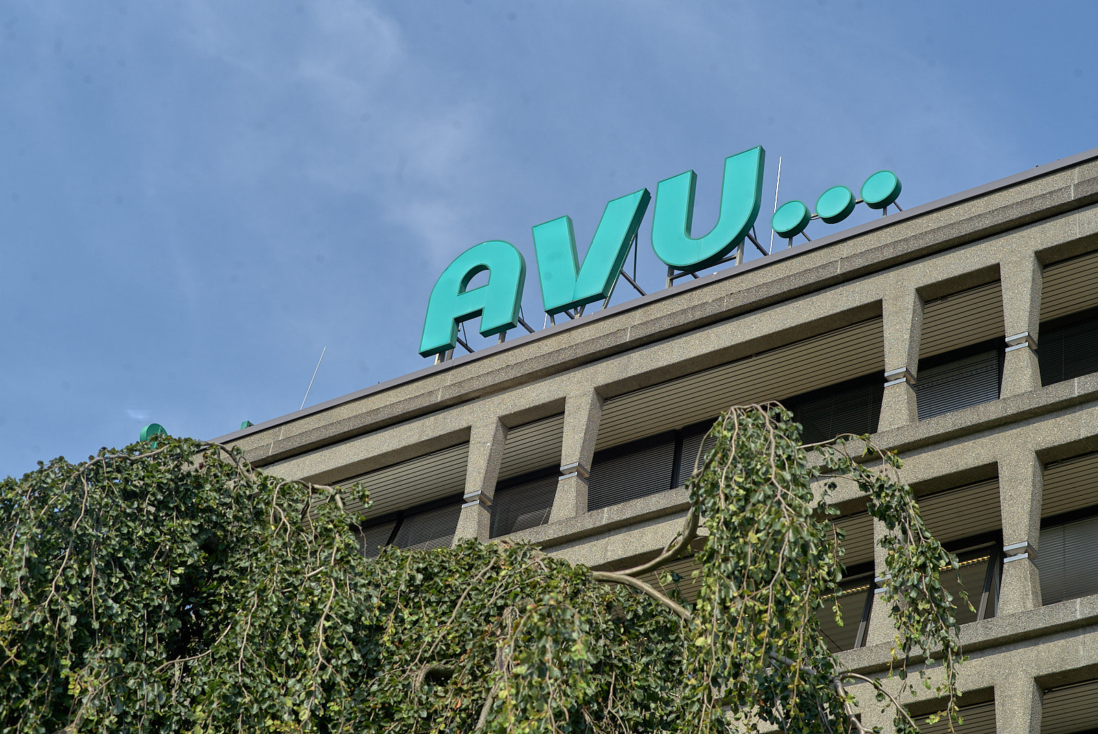 AVU-GRUPPE LEGT GESCHÄFTSZAHLEN 2024 VOR